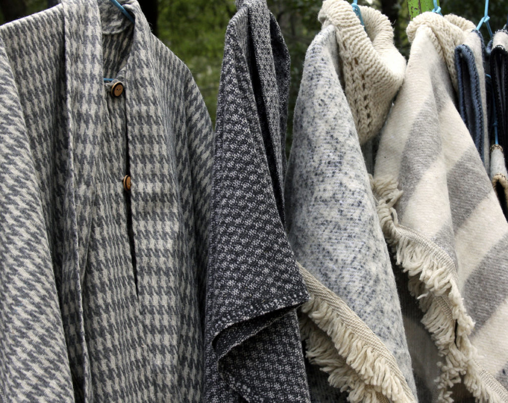 12 datos que tal vez no conocías sobre la ruana - Medellín Turístico